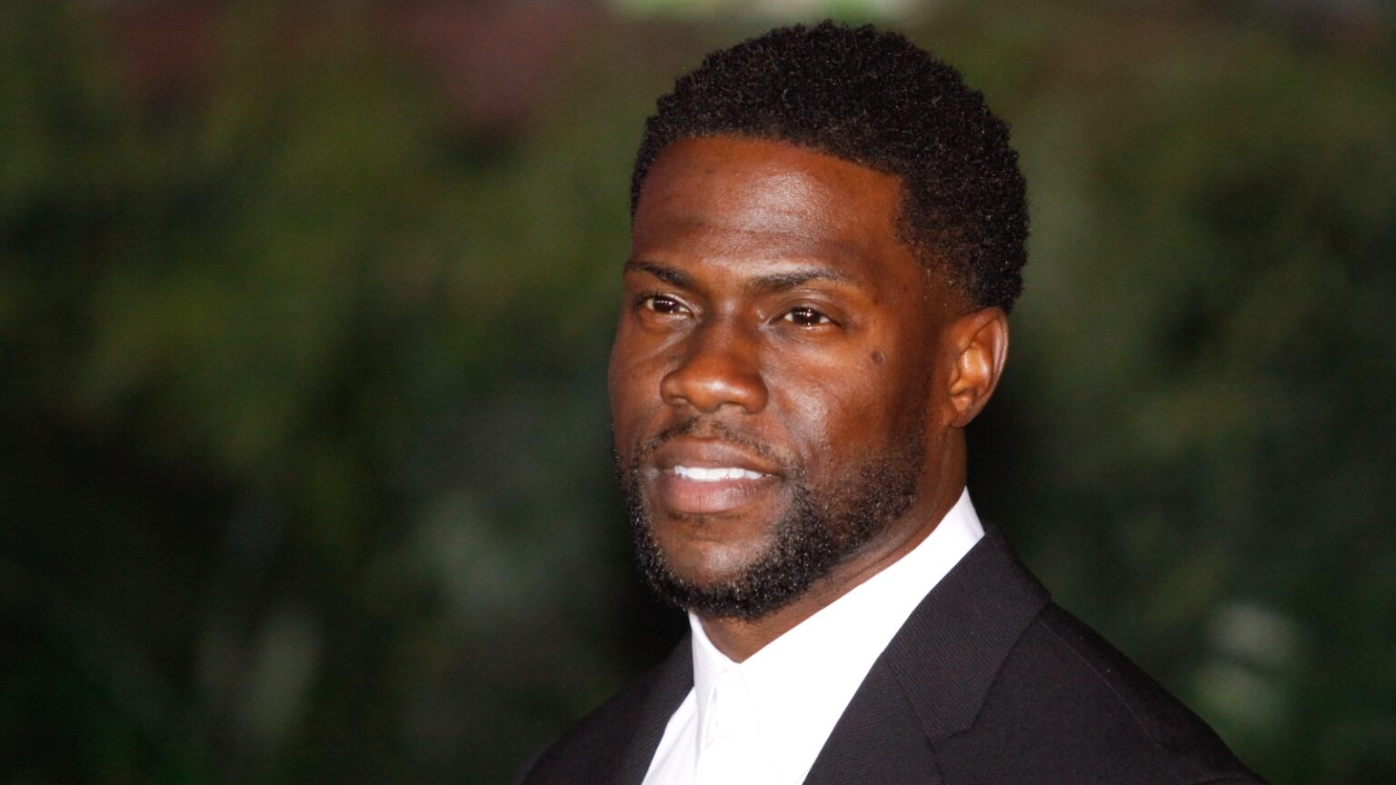 Kevin Hart Is Opening A Vegan Fast Food Restaurant In LA