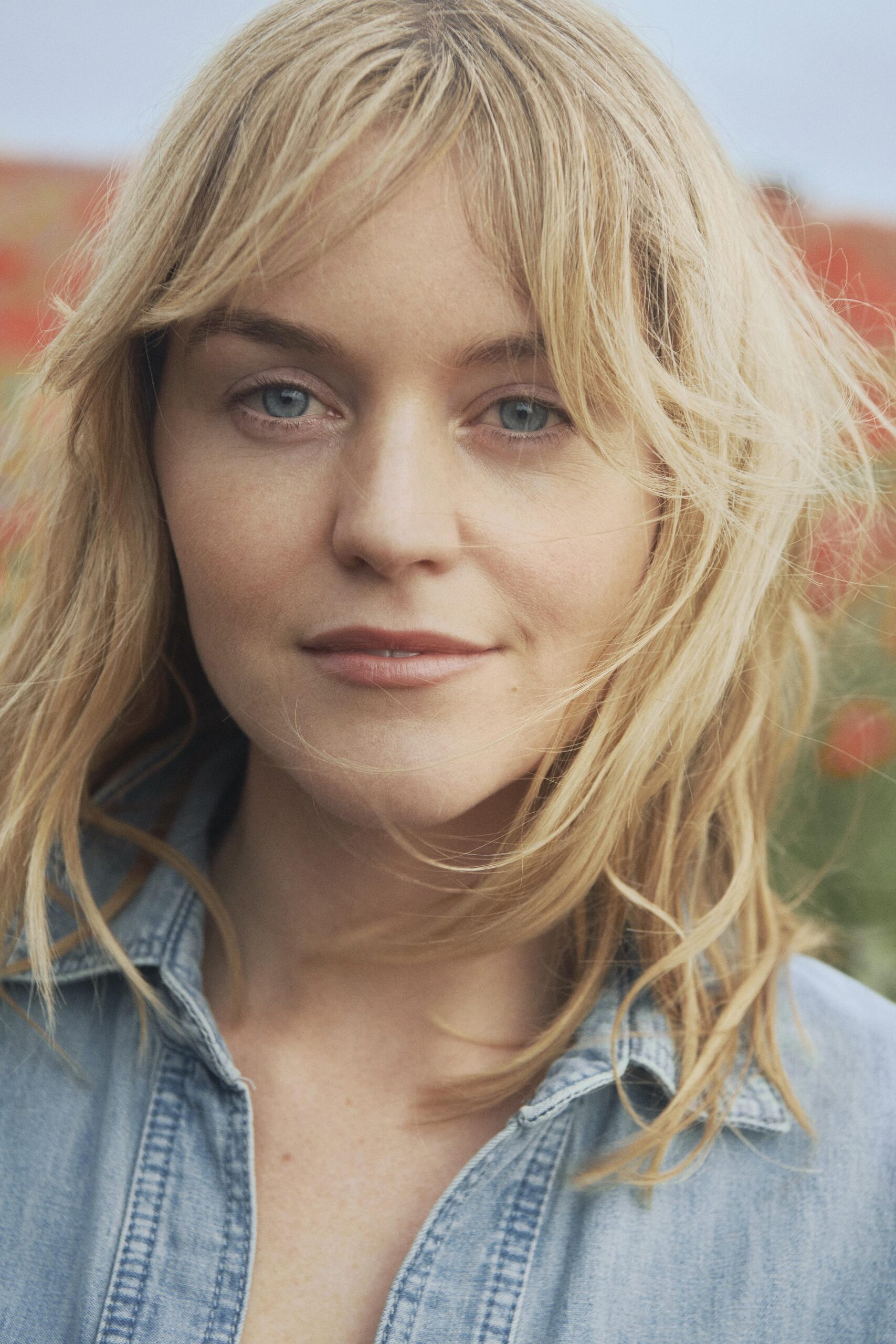 Stella McCartney To ‘Amplify’ Climate Activism Alongside Jane Goodall ...