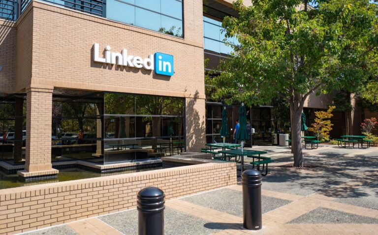 LinkedIn Headquarters Goes Mostly Plant-Based To Reduce Carbon Footprint