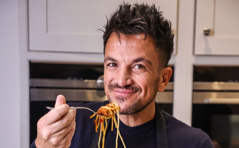 Peter Andre Signs Up For Veganuary, Encourages 1.8 Million Fans To Try ...