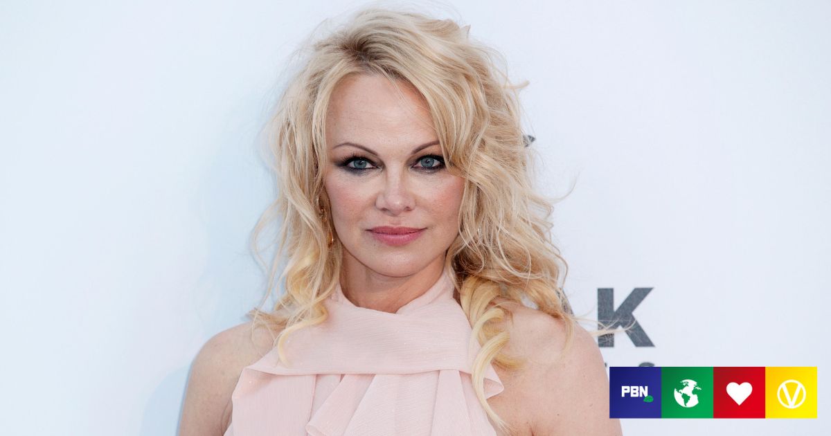 Pamela Anderson To Host New Plant-Based Cooking Show