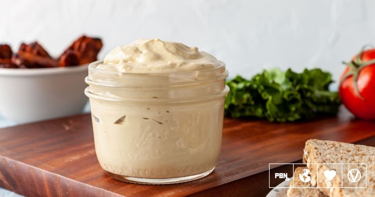You Can Make This Oil-Free Vegan Mayo At Home Using Cashews